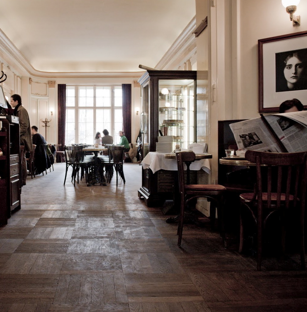 Café Einstein Stammhaus in Charlottenburg - Berlin | CREME GUIDES