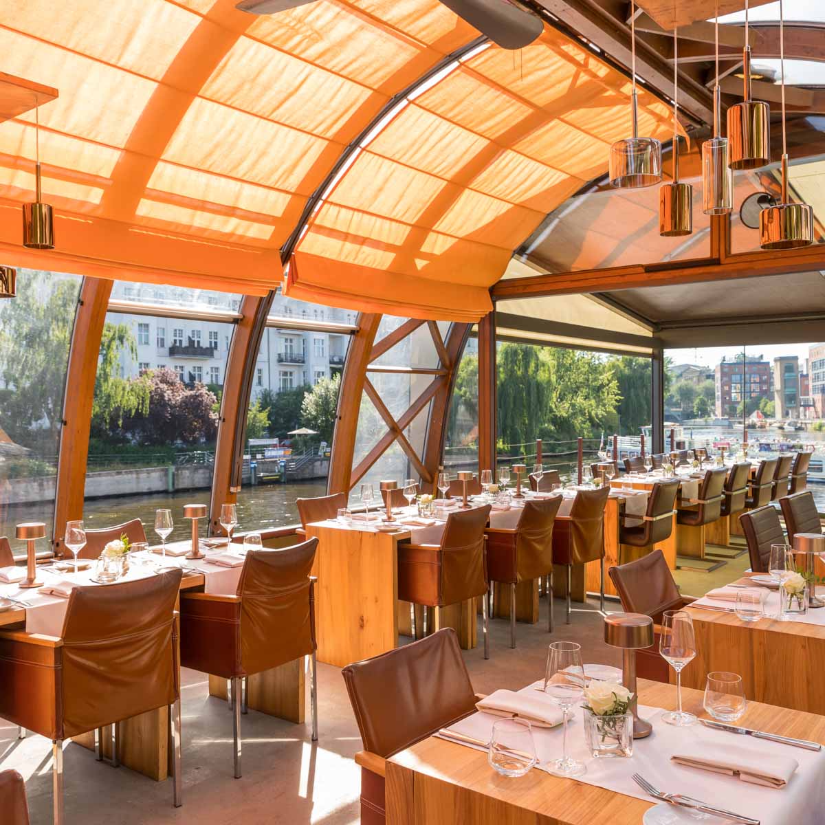 Restaurant-Schiff Patio in Moabit - Berlin | CREME GUIDES