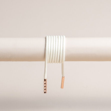 Senkels | feine Schnürsenkel nach Maß | CREME GUIDES